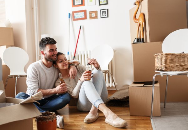 How to Tell If He's is Flirting with You - 29Secrets