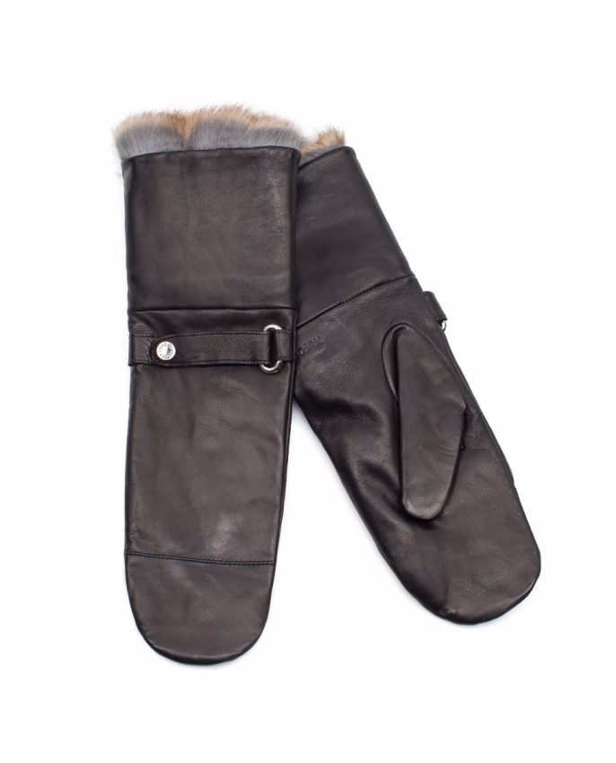 Cold Weather Accessories That Will Keep You Warm and Looking Chic ...