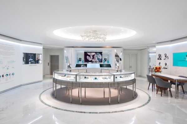 An Inside Look At What Makes Tiffany & Co. Diamonds Shine - 29Secrets
