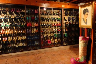 THE STORY OF: Imelda Marcos' Legendary Shoe Collection - 29Secrets