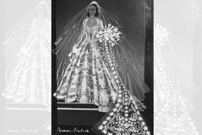 THE STORY OF: Queen Elizabeth II's Wedding Dress - 29Secrets