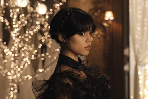 Wednesday Addams' Goth Girl Beauty Is Trending - 29Secrets