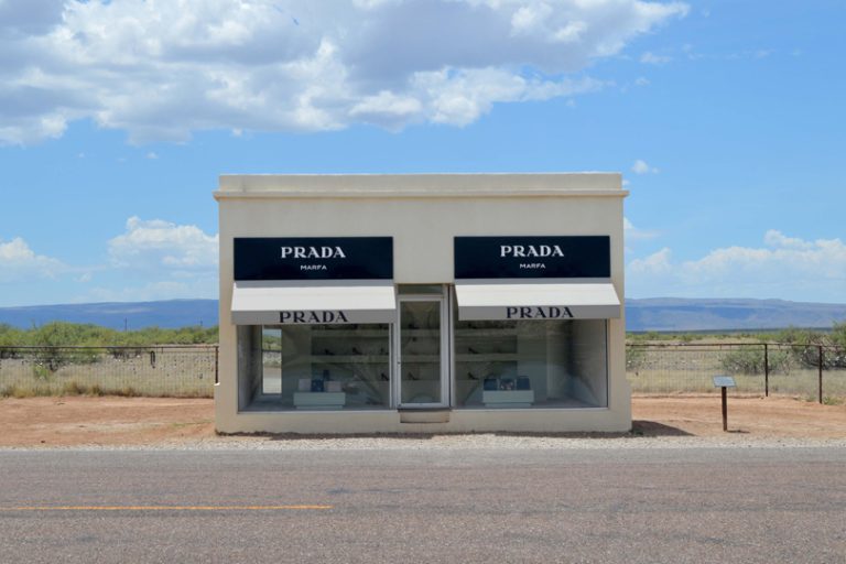 The History Of The Prada Marfa Installation In…The Middle Of The Desert ...