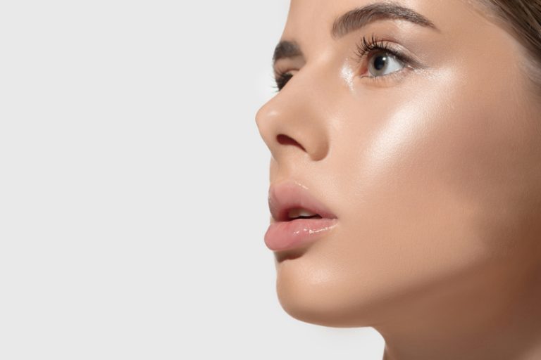 Everything You Need to Know About Spray Tanning - 29Secrets