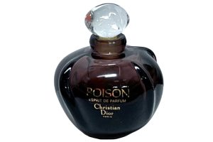 THE STORY OF: Poison by Christian Dior - 29Secrets