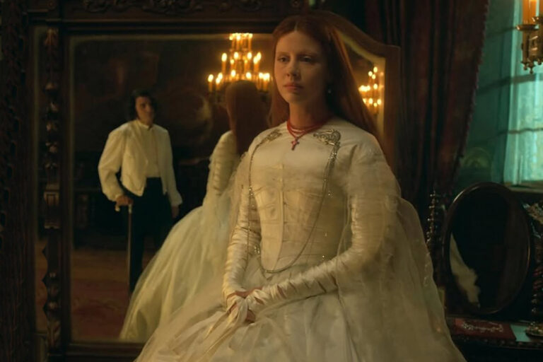 The 'Frankenstein' Wedding Dress Is An Iconic Movie Fashion Moment ...