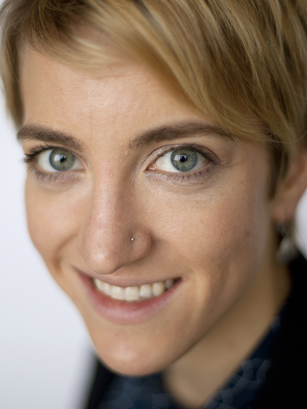 Summer Reading Guide: All Fall Down by Jennifer Weiner - 29Secrets